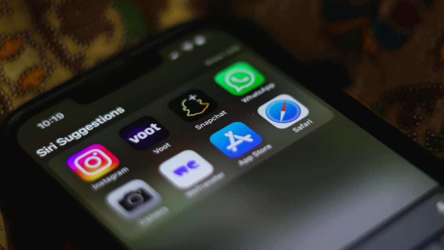 Activer Siri sur votre mobile : un guide rapide et facile